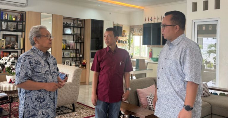 IPB University Rector and Indonesian Ambassador to Japan Discuss ...